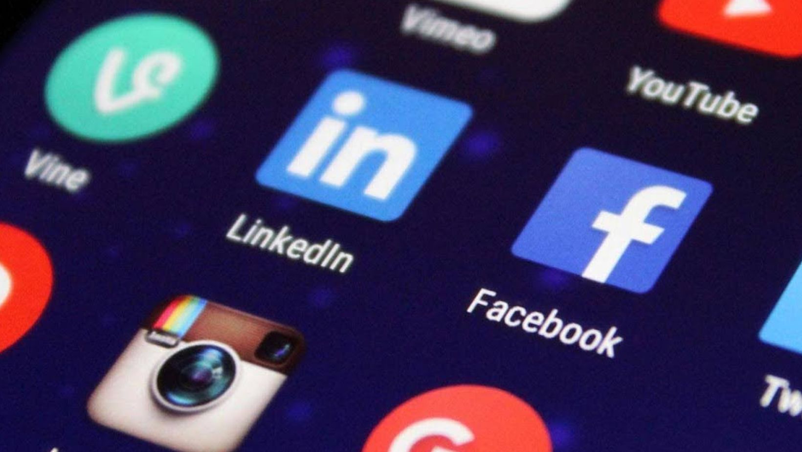 Building a Personal Brand on Social Media in 2024 - Imagineer Games